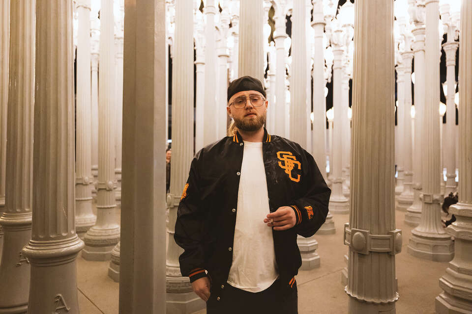 Rapper shoots music video in San Francisco restaurant during service