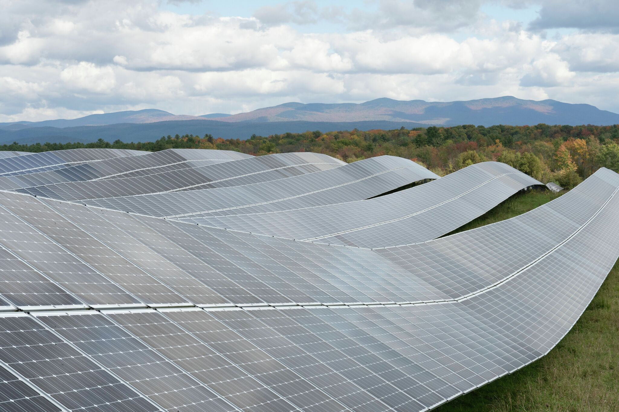 Funding freeze puts ratepayer relief programs at risk, comptroller say