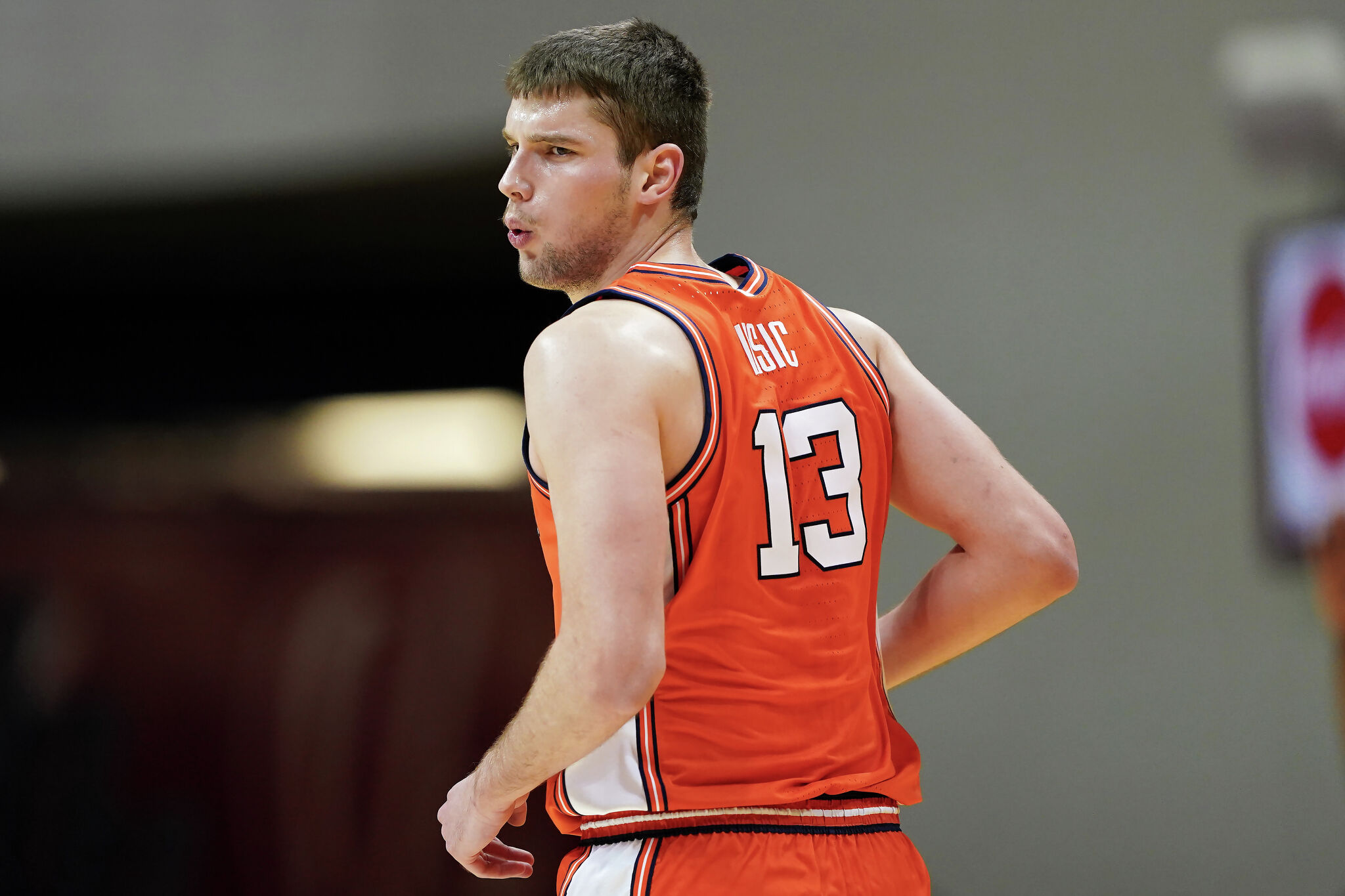 Illinois vs. Michigan State basketball betting odds, point spread