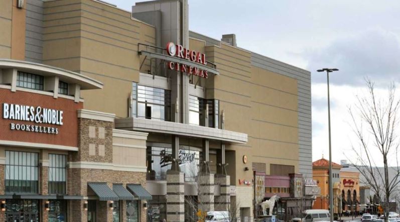 Lender forecloses on Colonie Center's $110 million loan