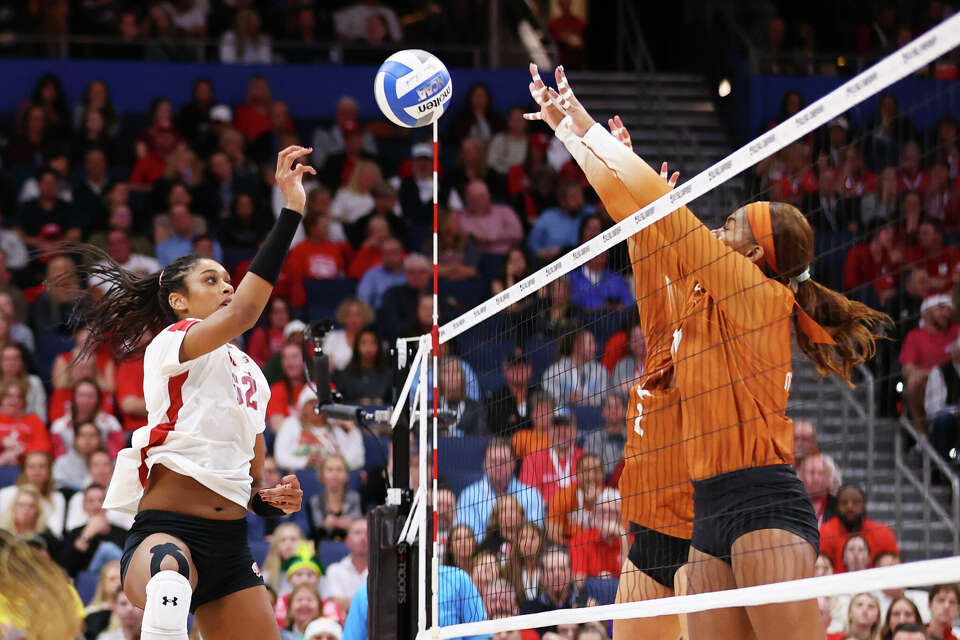 Carey Booth: 3 facts on the Illinois basketball forward