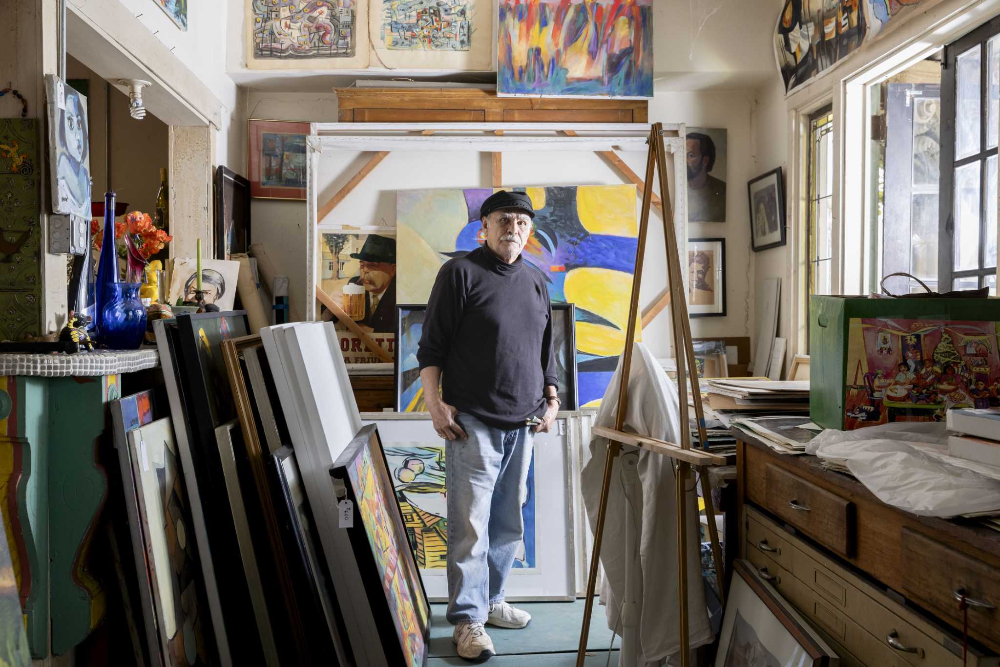 On his canvas, all the colors of San Antonio come alive