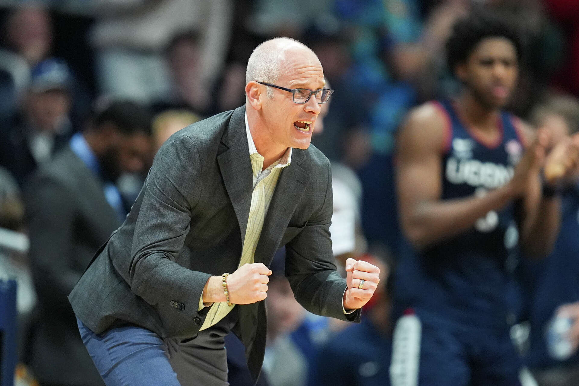 Dan Hurley offers advce to 'nice guys' on UConn men's basketball
