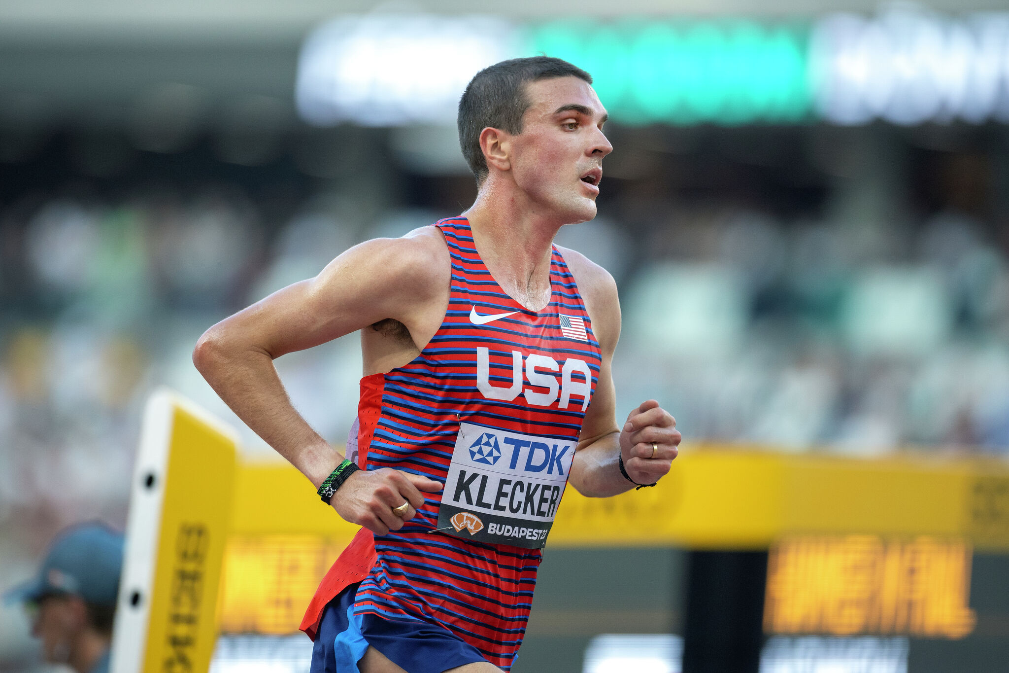 Aramco Half Marathon: Joe Klecker's mom Janis leaves big shoes to fill