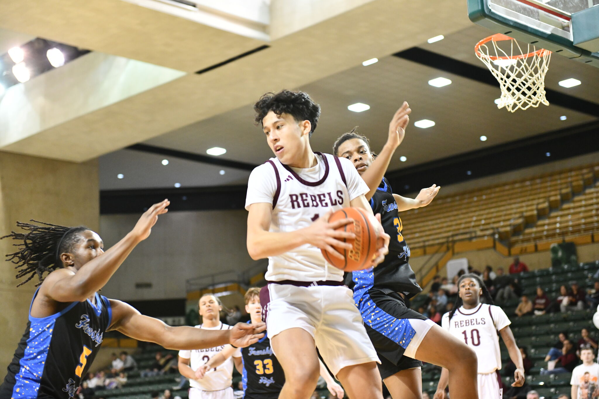 Legacy boys basketball falls to Frenship despite Rodriguez's 40 points