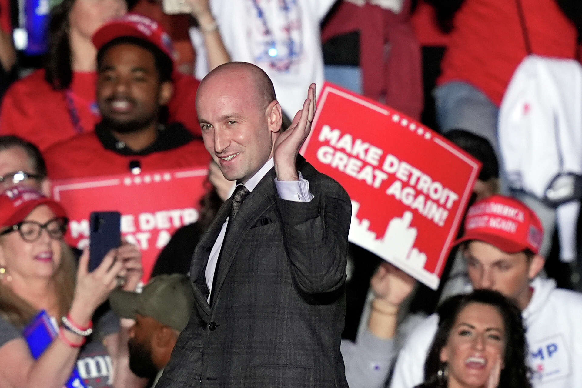 Stephen Miller says White House weighs suspending habeas corpus