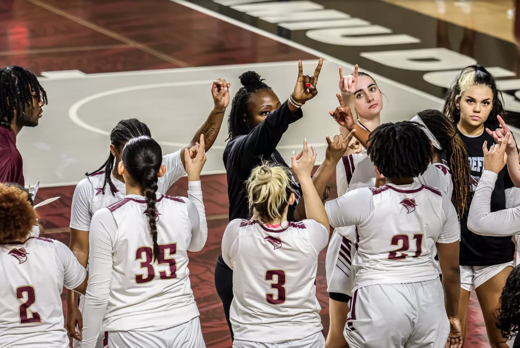 Texas A&M International loses to Texas Woman's Pioneers 68-48