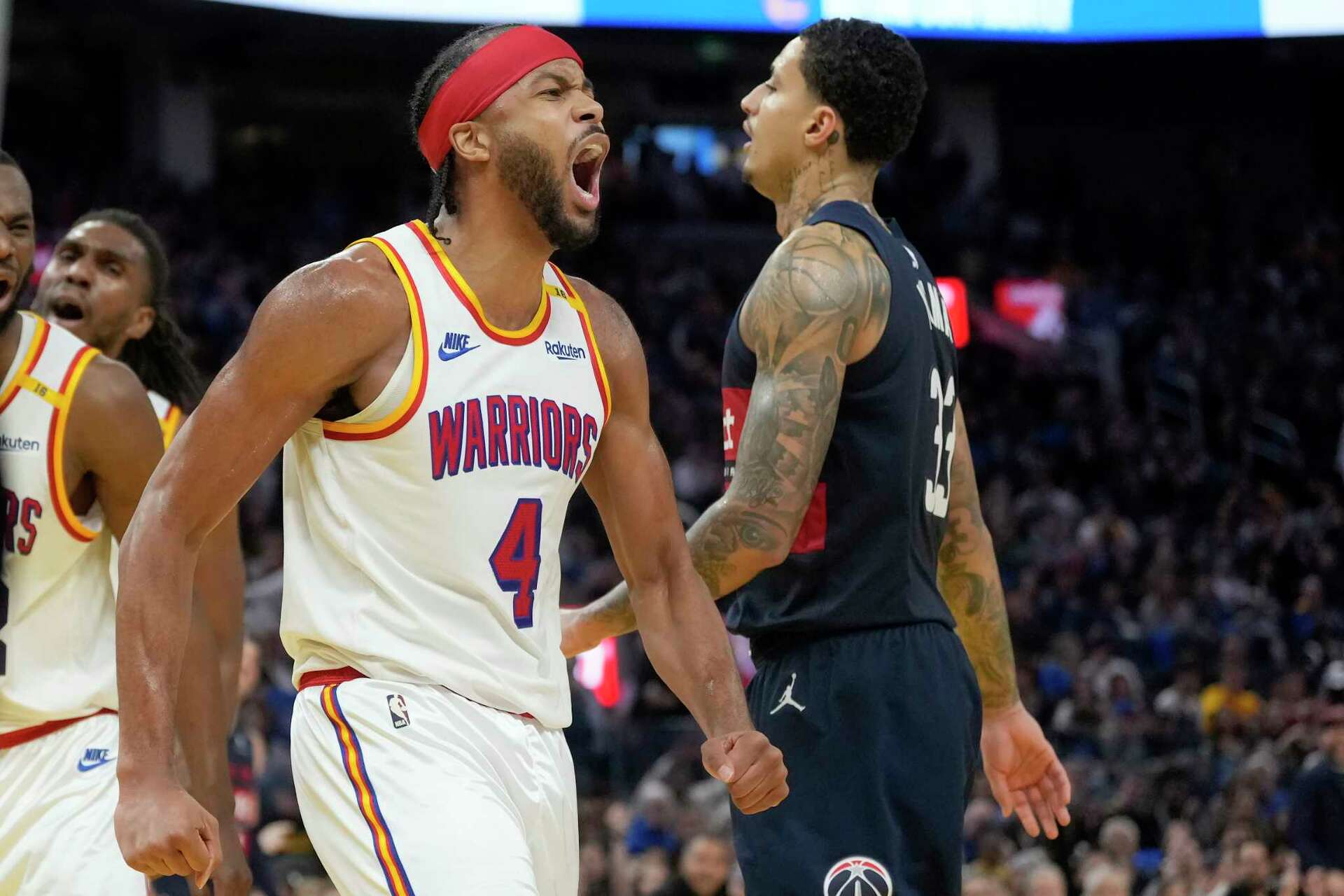 Steph Curry, Draymond Green both injured in Warriors’ win over Wizards