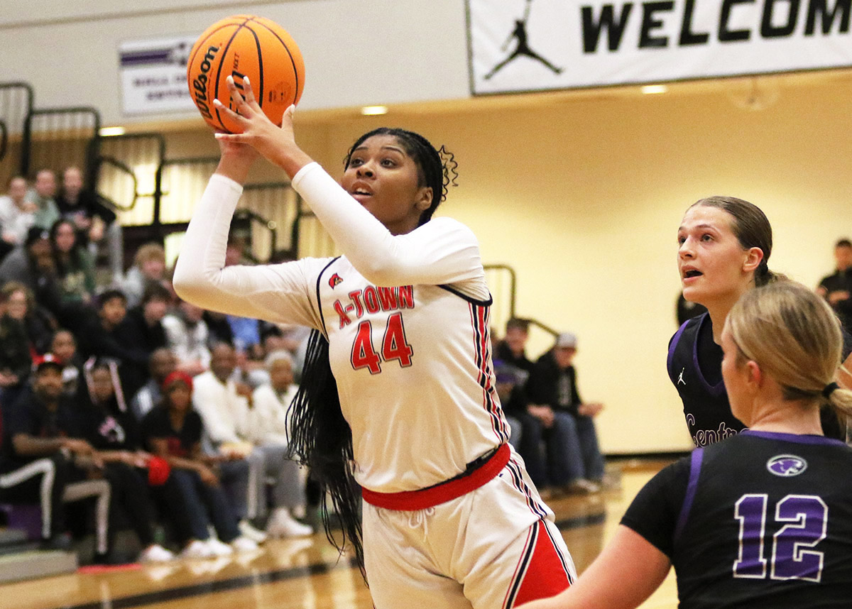 SATURDAY GIRLS BASKETBALL: Alton hits 20 wins for fourth year in row