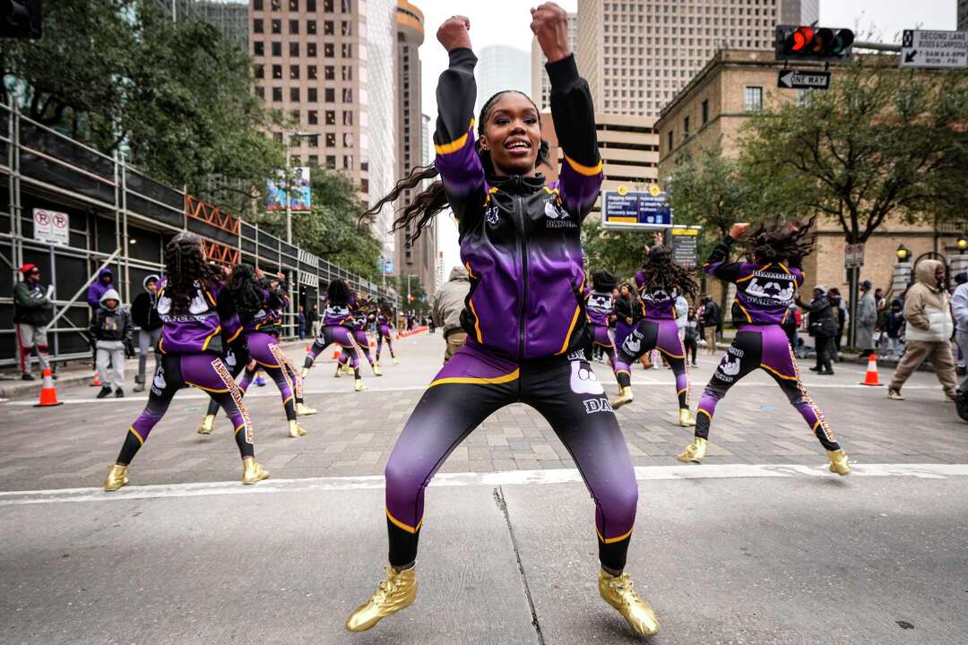 Hundreds turn out in bracing cold for Houston's MLK Day parades