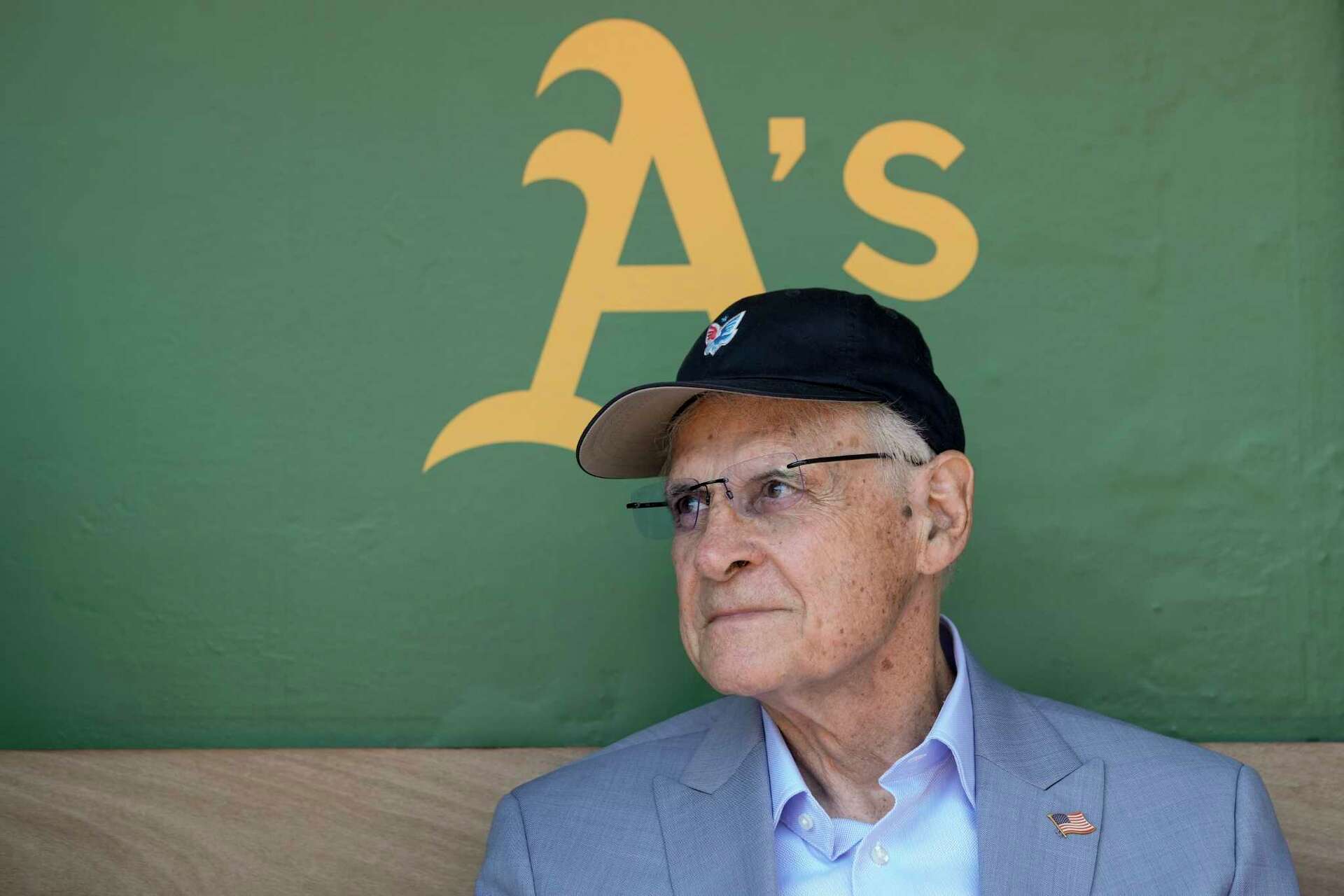 Tony La Russa looks forward to renewing life in baseball after cancer