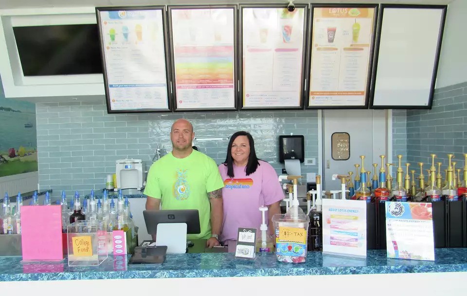 Tropical Sno Edwardsville in IL adds Dippin Dots ice cream
