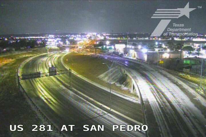 Rare snow covers major San Antonio highways amid winter storm