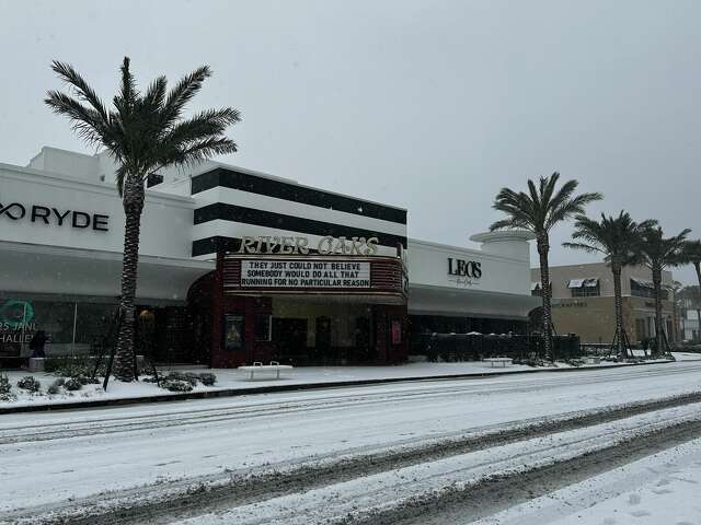 Snow day: Houston turned bright white by Winter Storm Enzo