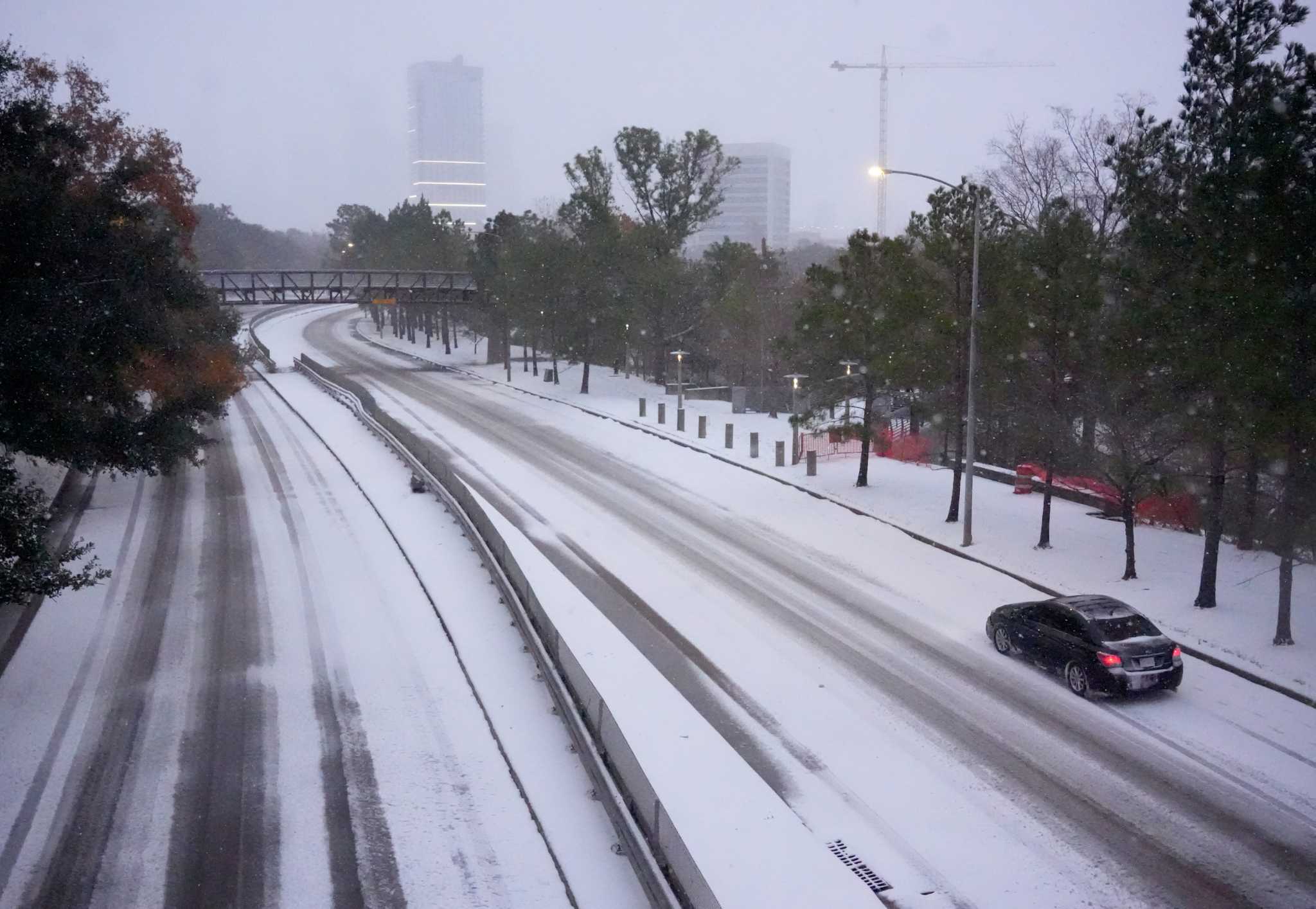 At least four Houston-area deaths connected to winter snowstorm