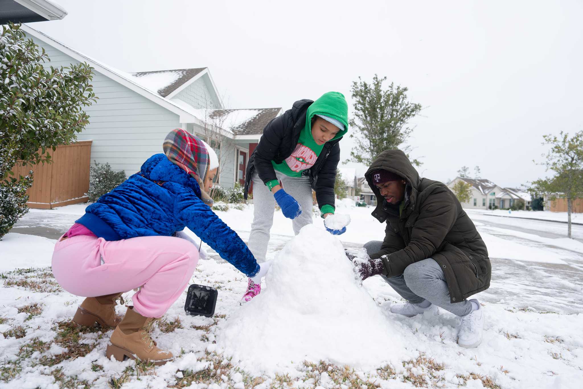 Frozen gators, defeated Democrats and delicious DEI | Thumbs