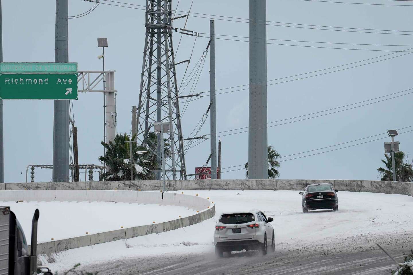 Houston winter storm: Drivers urged to stay off roads