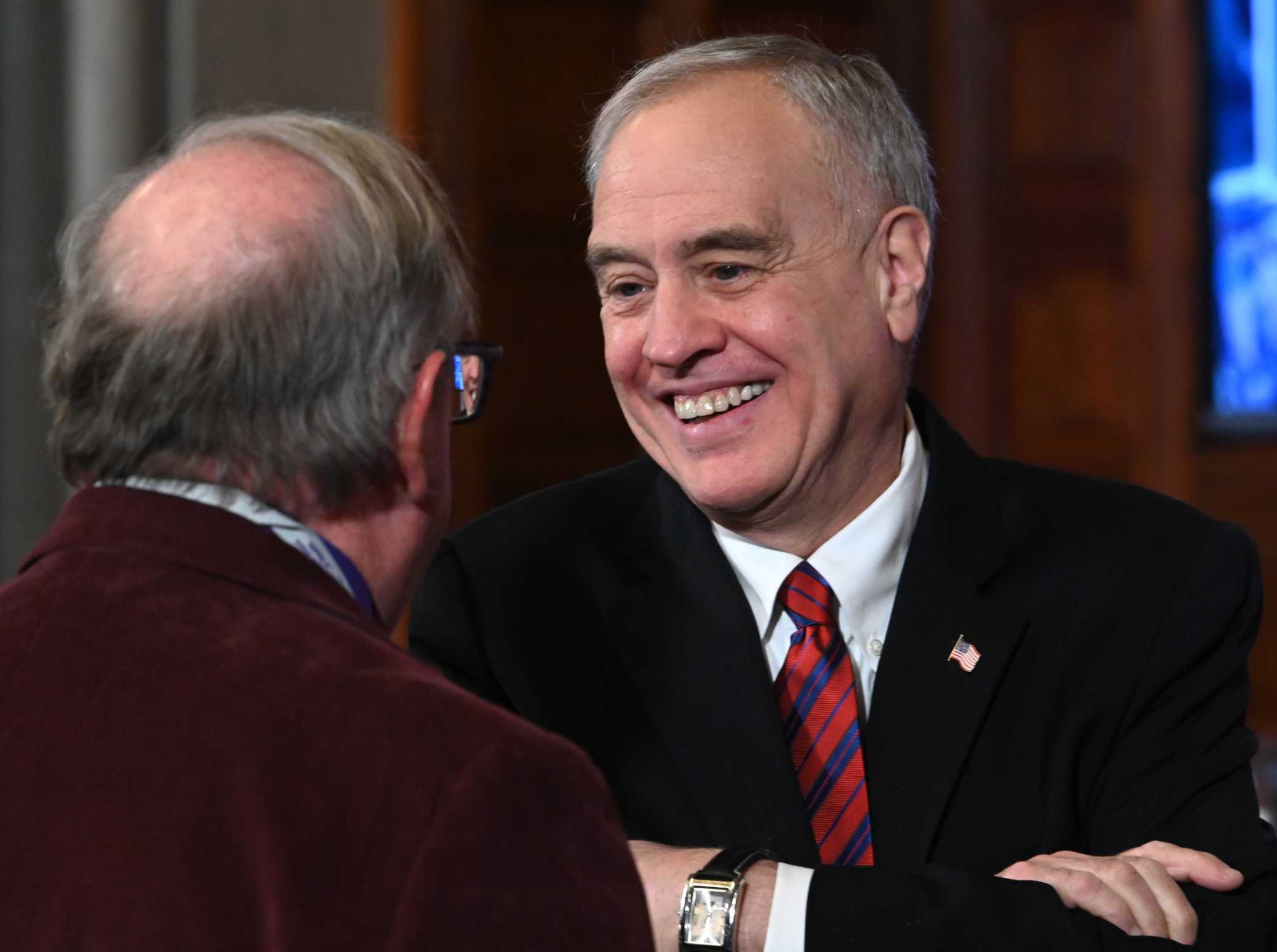 Comptroller candidate files campaign records with hundreds of errors