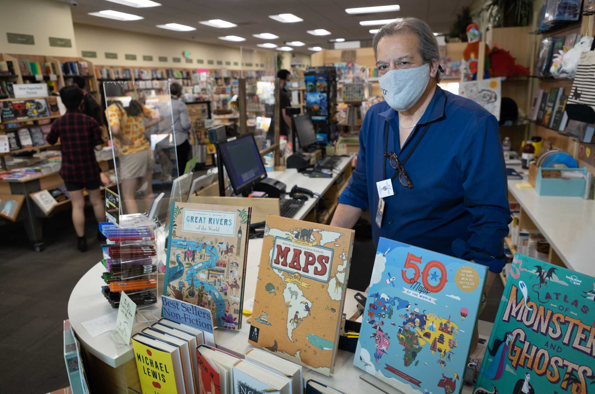 Books Inc. files for Chapter 11, closing its Berkeley store