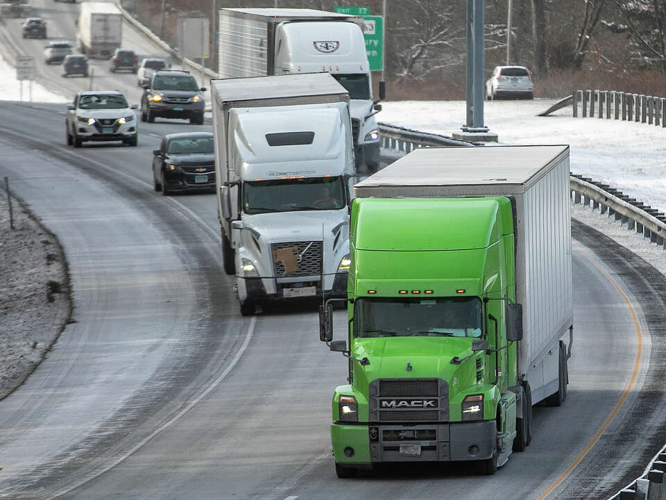 Could widening I-84 reduce traffic between Waterbury and Danbury?
