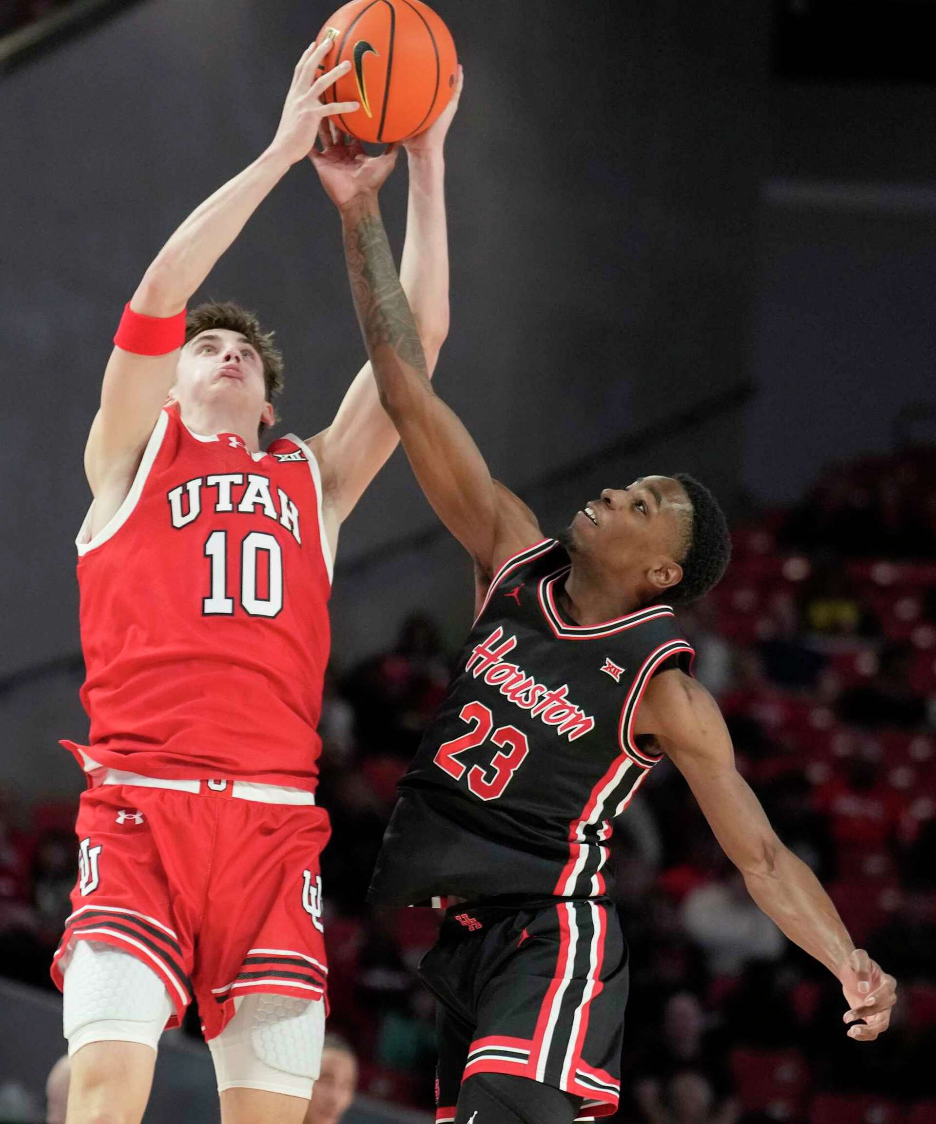 UH basketball: Surging Cougars hand Utah home-court beatdown