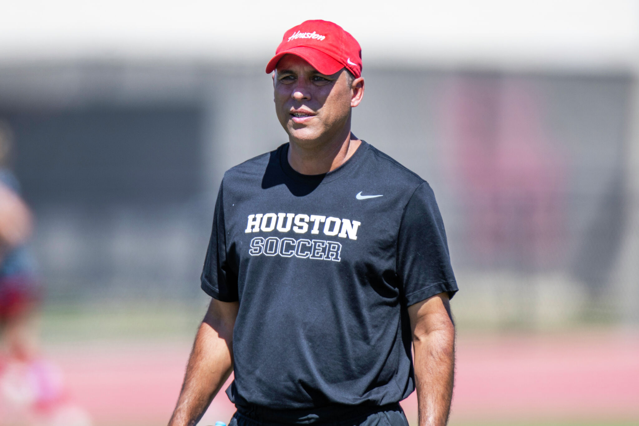 UH soccer: Jaime Frias steps down after three seasons as coach