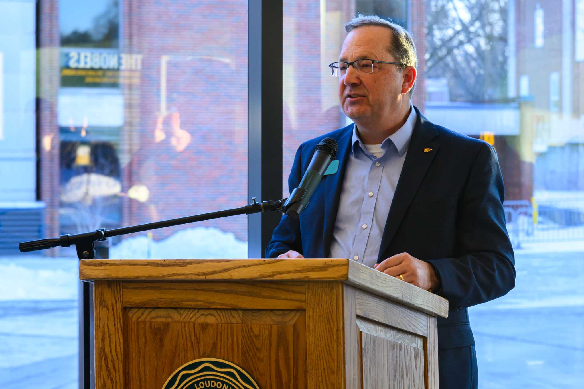 Counter scores 29, Charleston (SC) downs Drexel 72-63