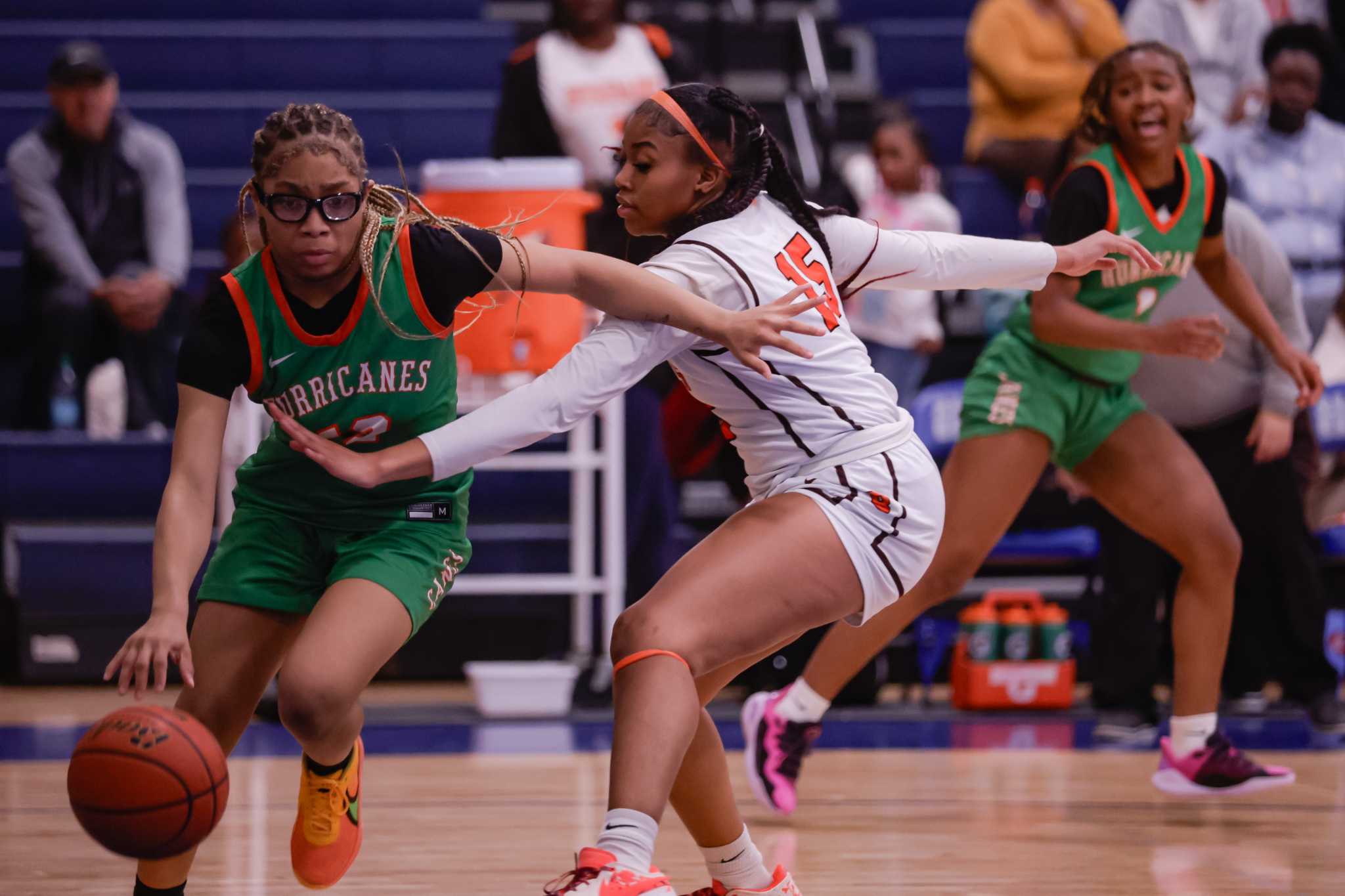 Sam Houston holds off Burbank to capture at least a share of 27-5A