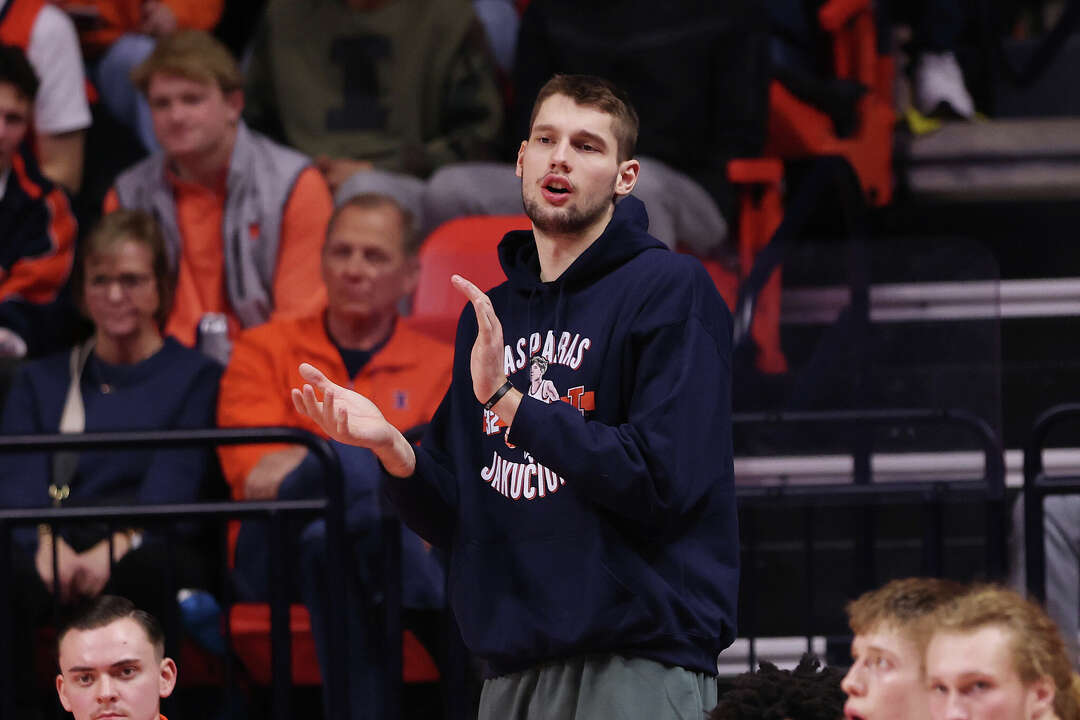 Illinois center Tomislav Ivisic out against Northwestern basketball