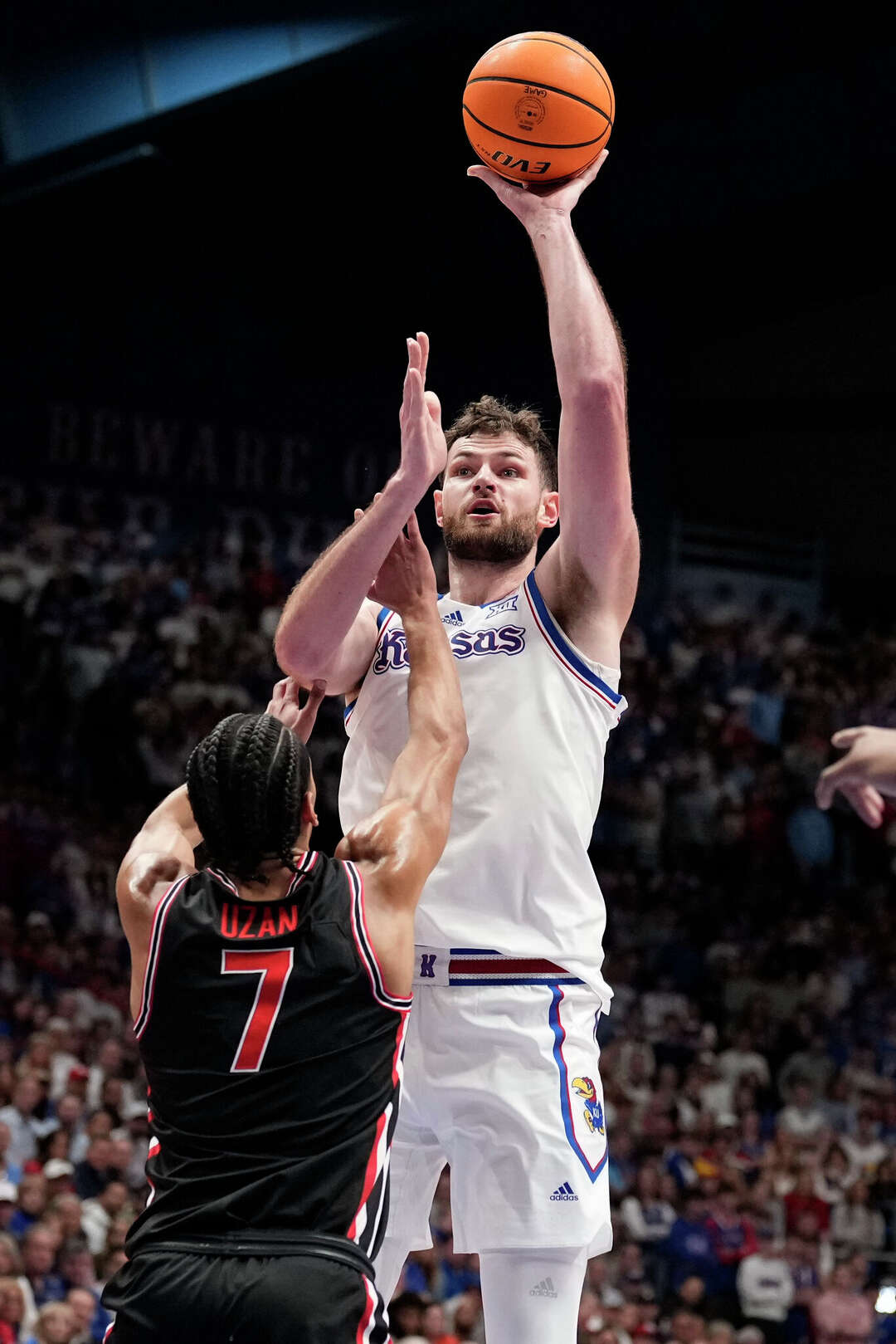 Cougars basketball: UH defeats Kansas Jayhawks in double overtime