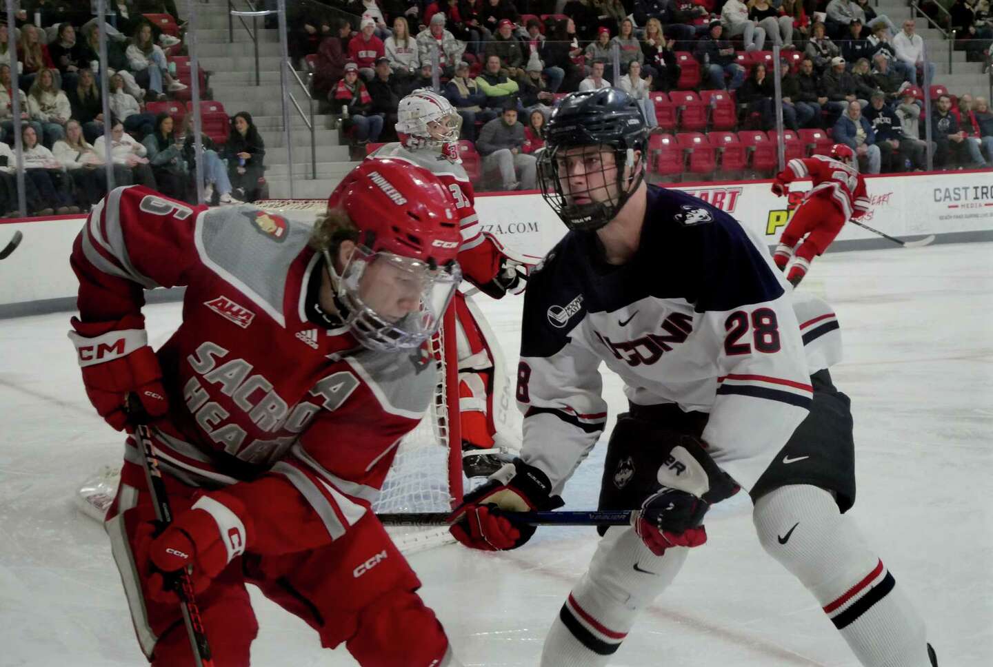 UConn hockey shuts out SHU to earn first Connecticut Ice championship