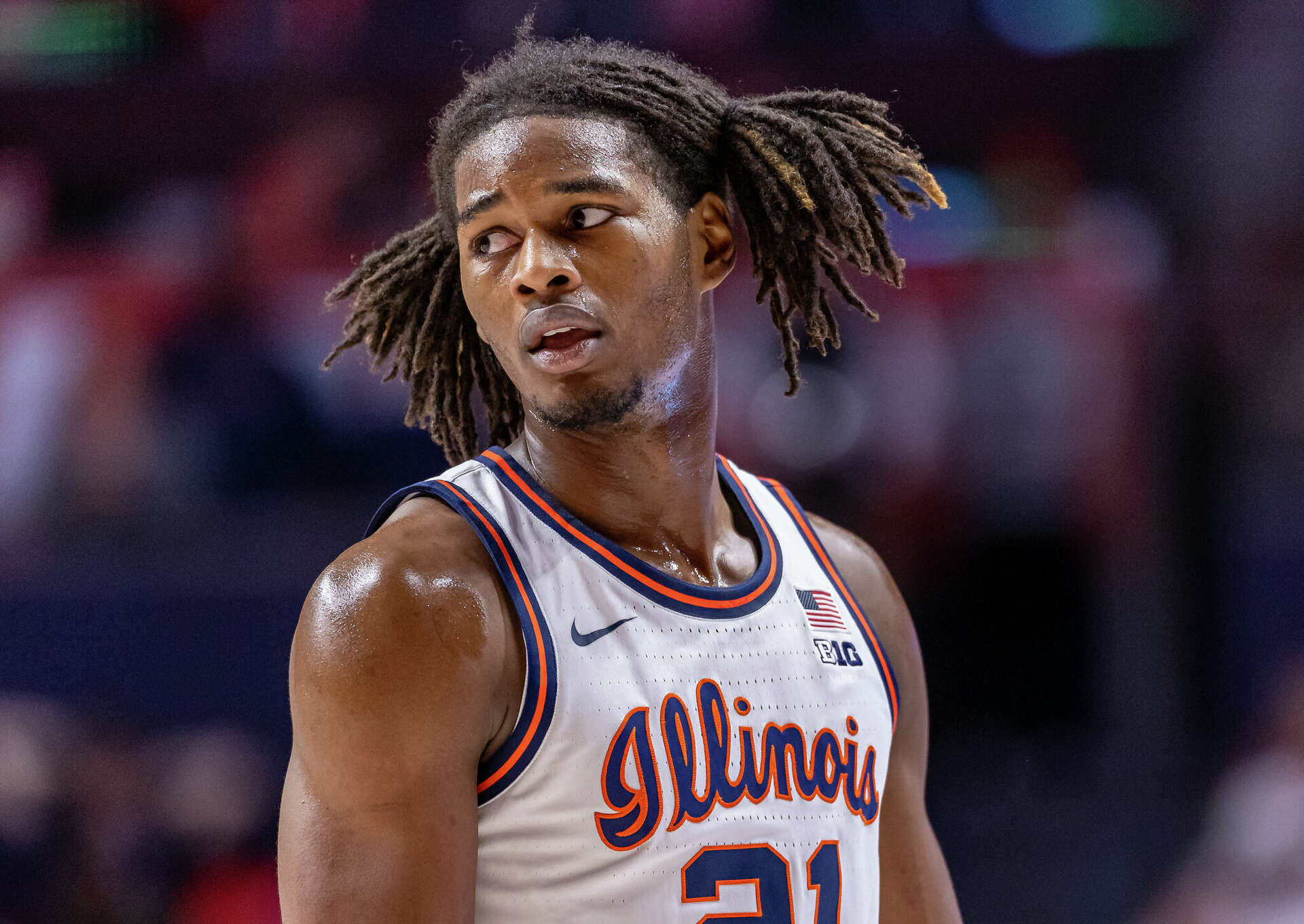 Illinois' Morez Johnson Jr. sidelined indefinitely with wrist injury
