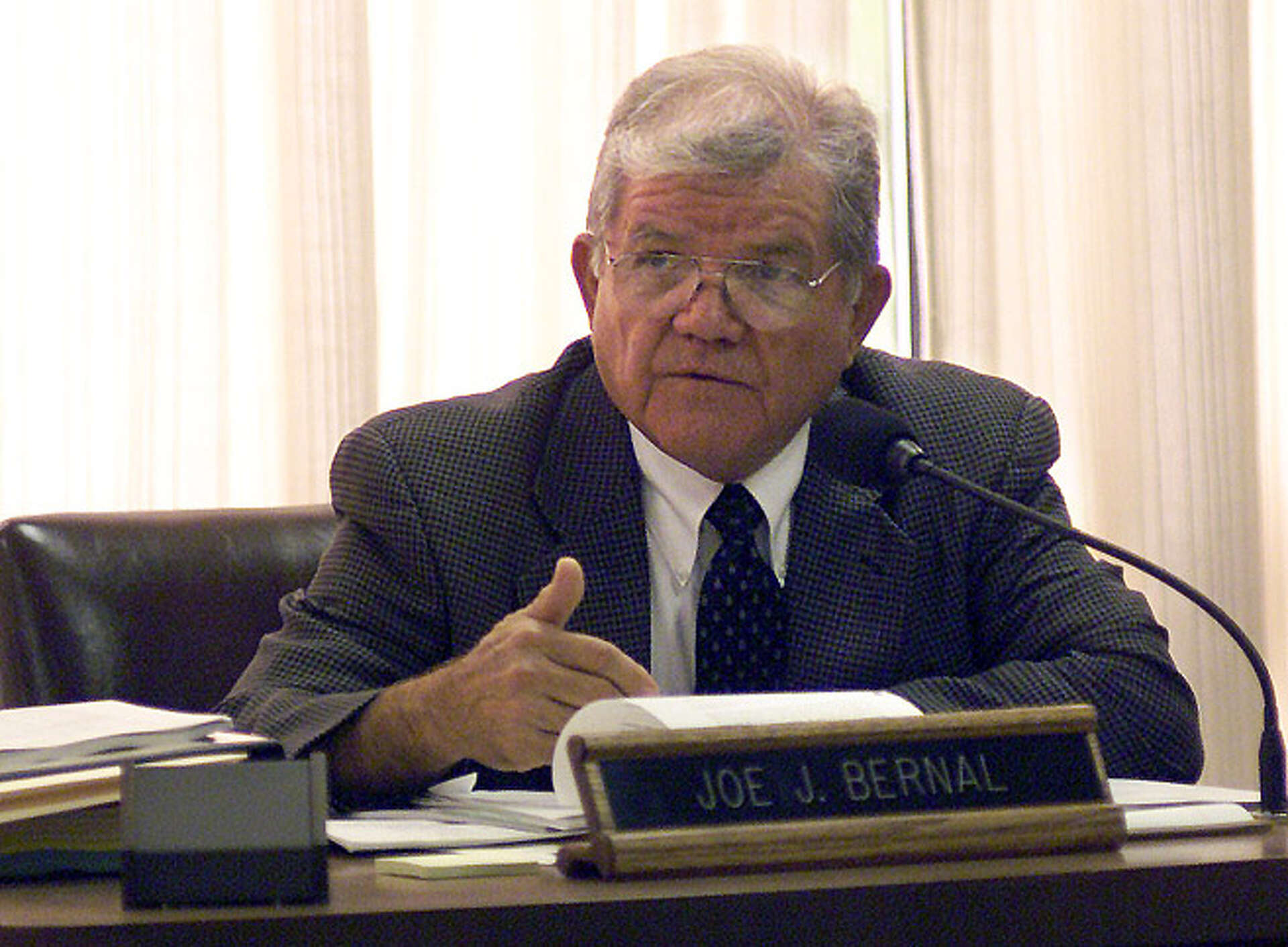 Legendary legislator and educator from San Antonio dies