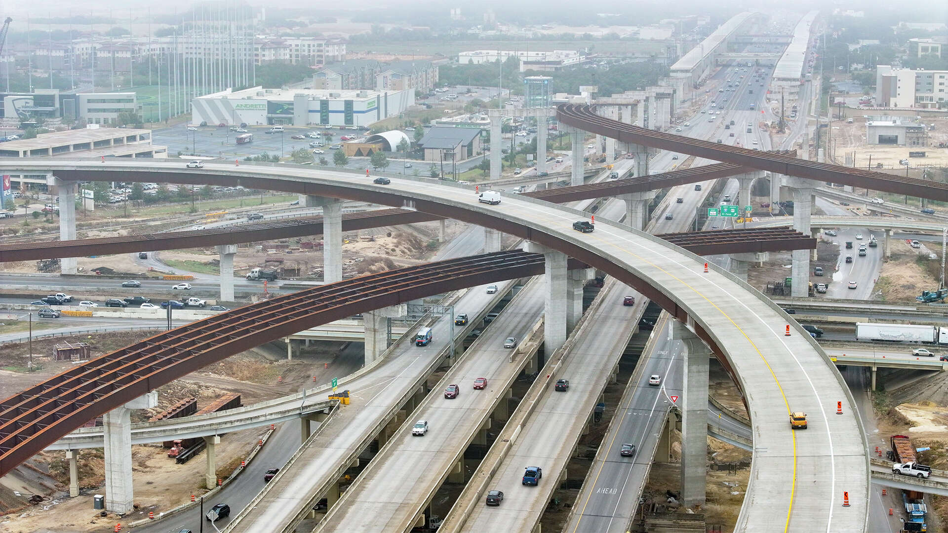 Drivers beware: Lots of closures this weekend on I-35, Loop 1604