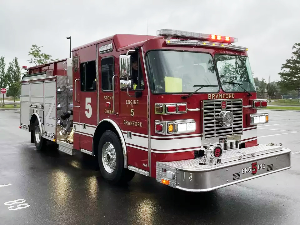 Fire spurs evacuation of Branford commercial building, official says