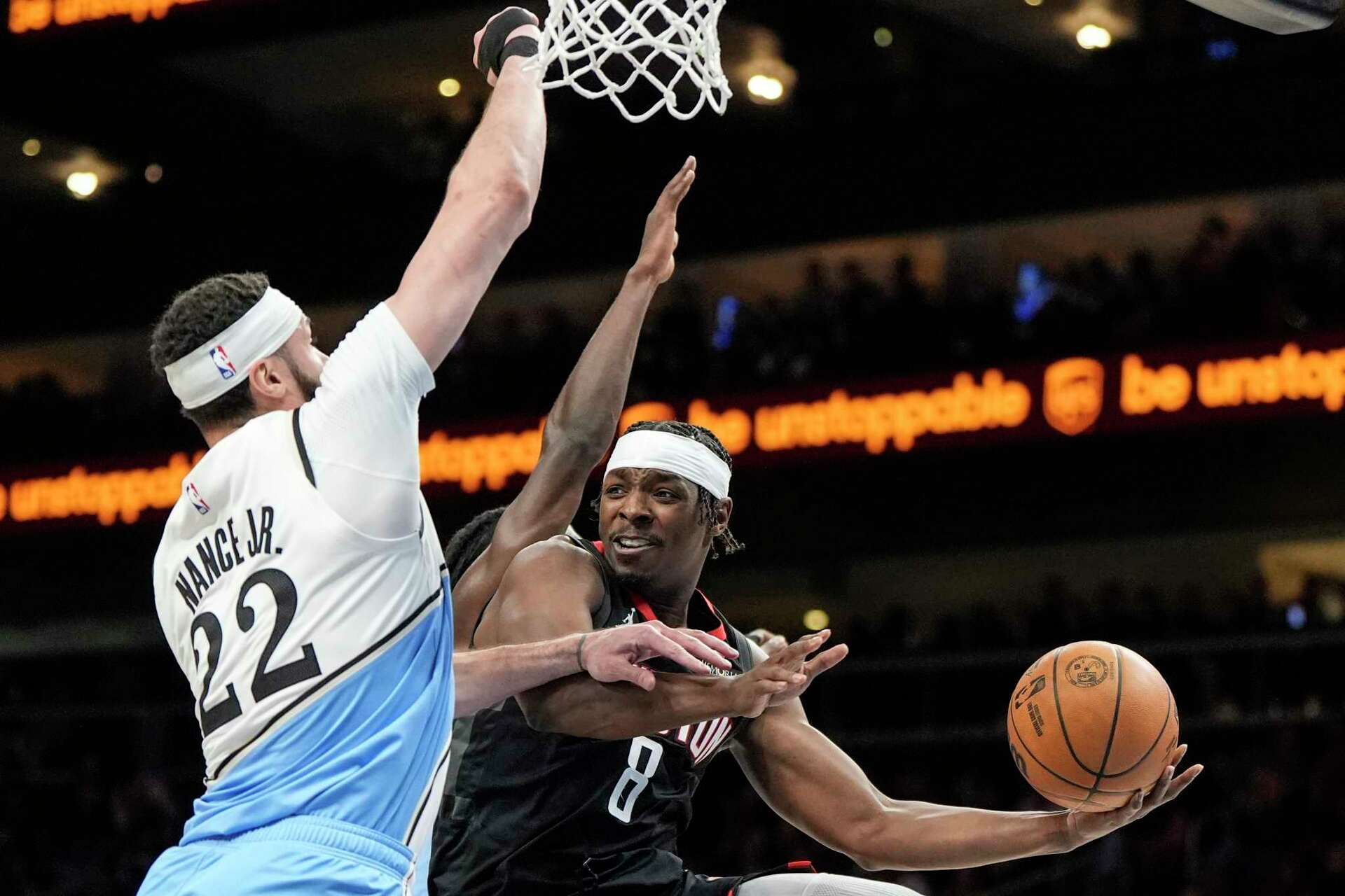 Houston Rockets hold off Atlanta Hawks for fourth straight win