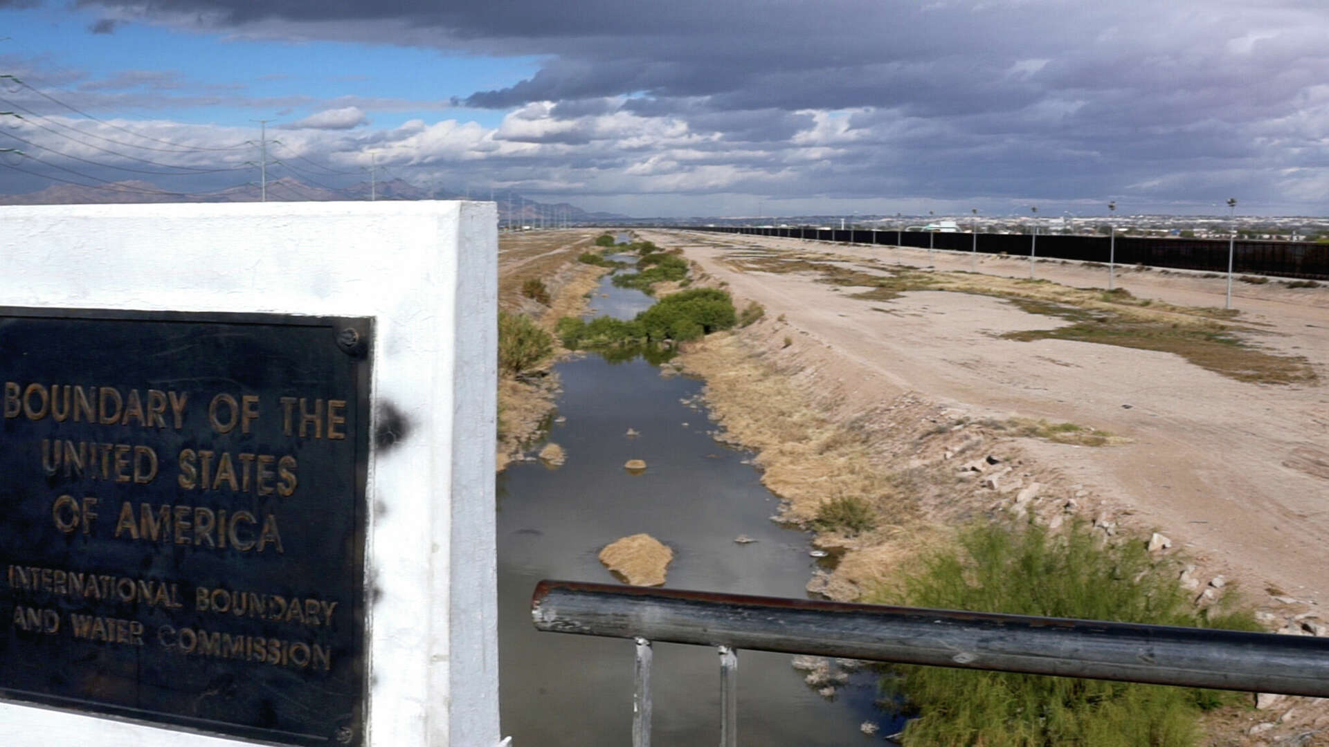 US Embassy issues urgent travel warning for Mexico border