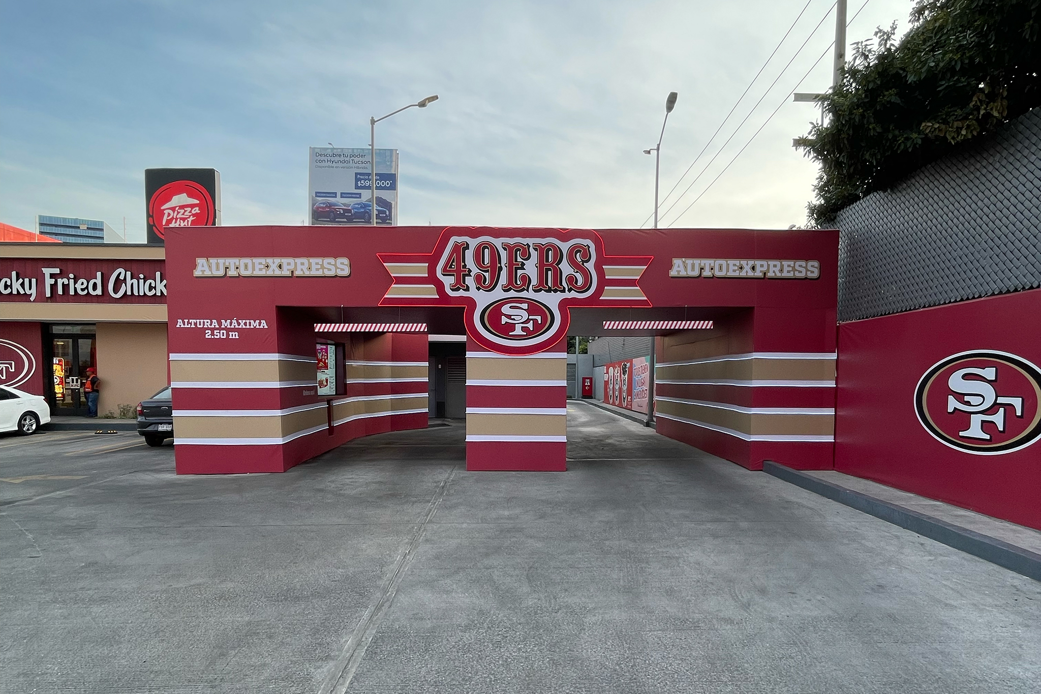 Mexico has a 49ers-themed KFC you have to see to believe