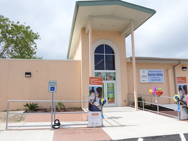 Laredo Utilities crews respond to major north side water main break