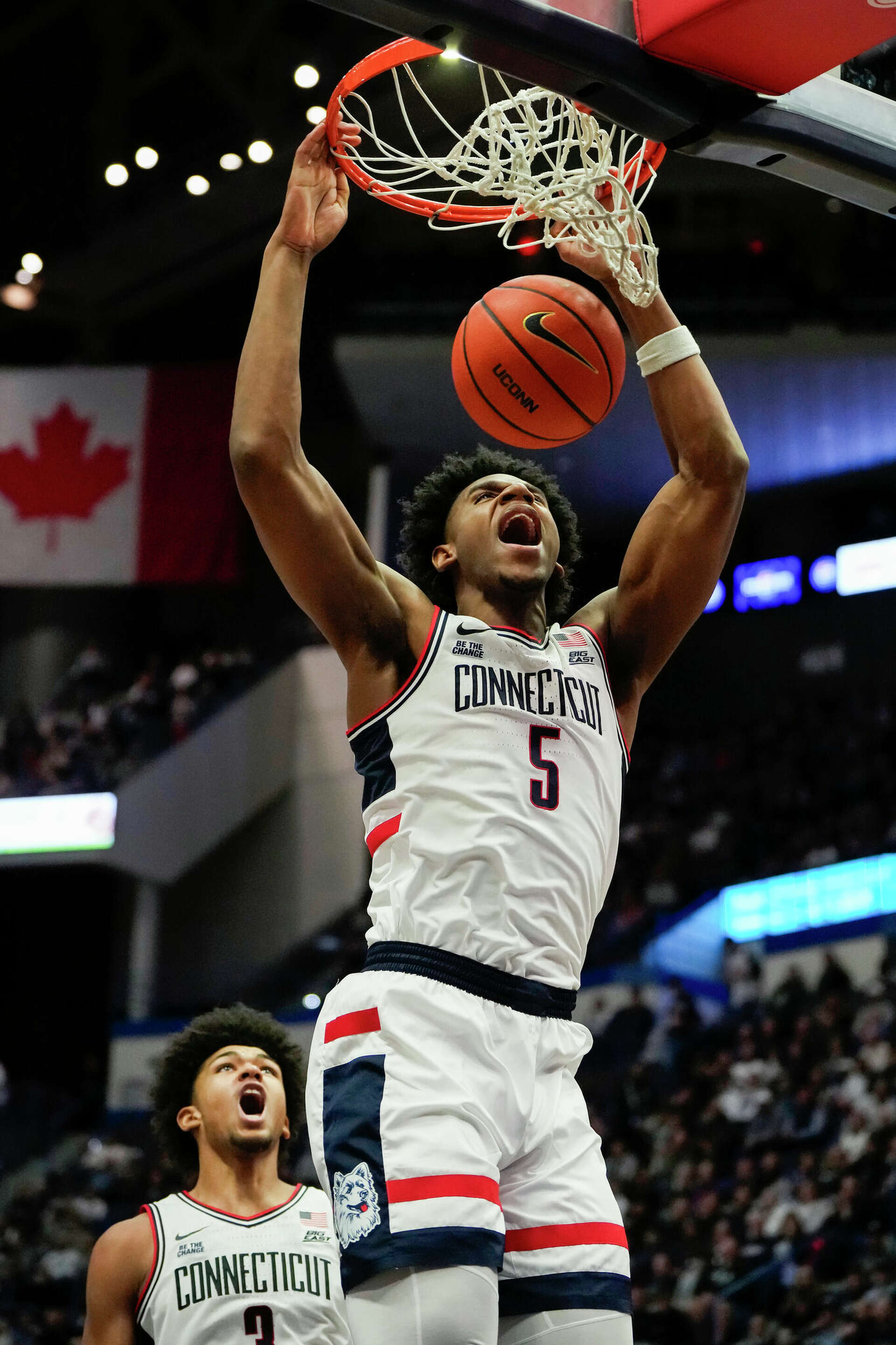 UConn men's basketball avoids upset loss with win over DePaul