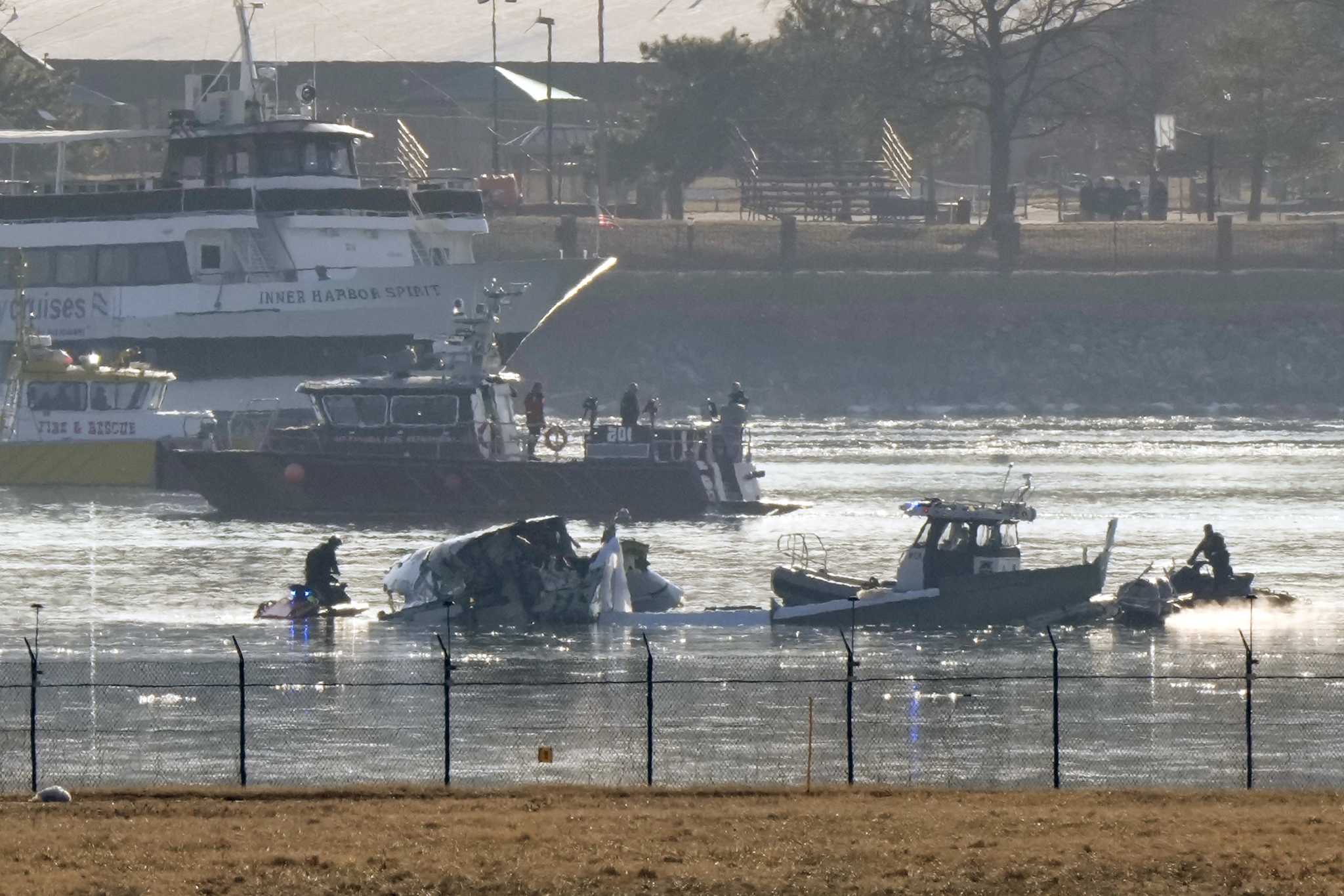 Ted Cruz, other Texas leaders react to the DC plane crash