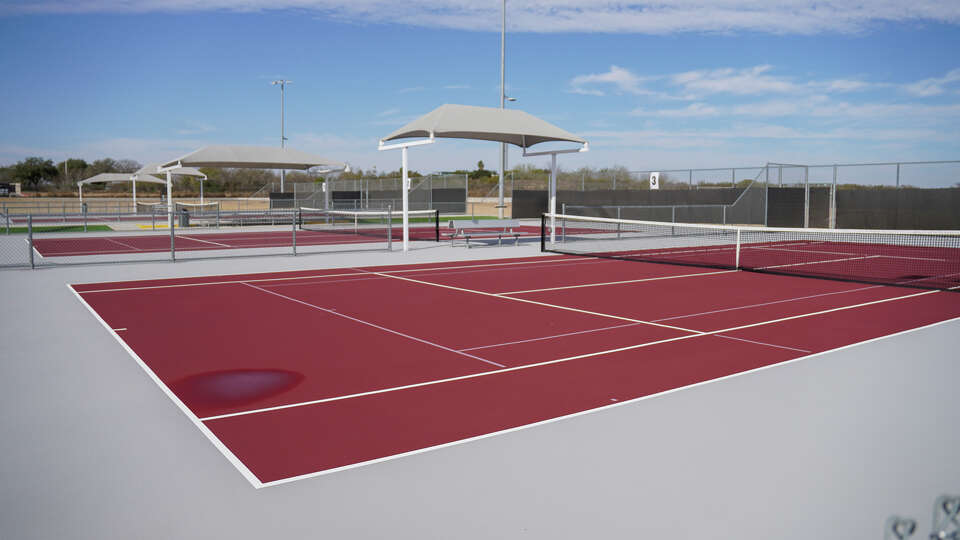 Laredo opens $7.9M tennis complex at TAMIU for major tournaments