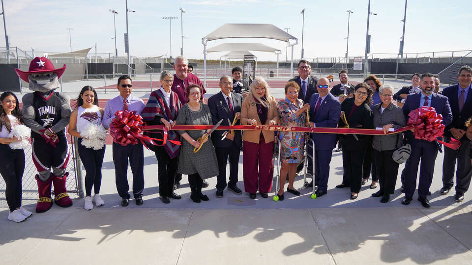 Laredo opens $7.9M tennis complex at TAMIU for major tournaments