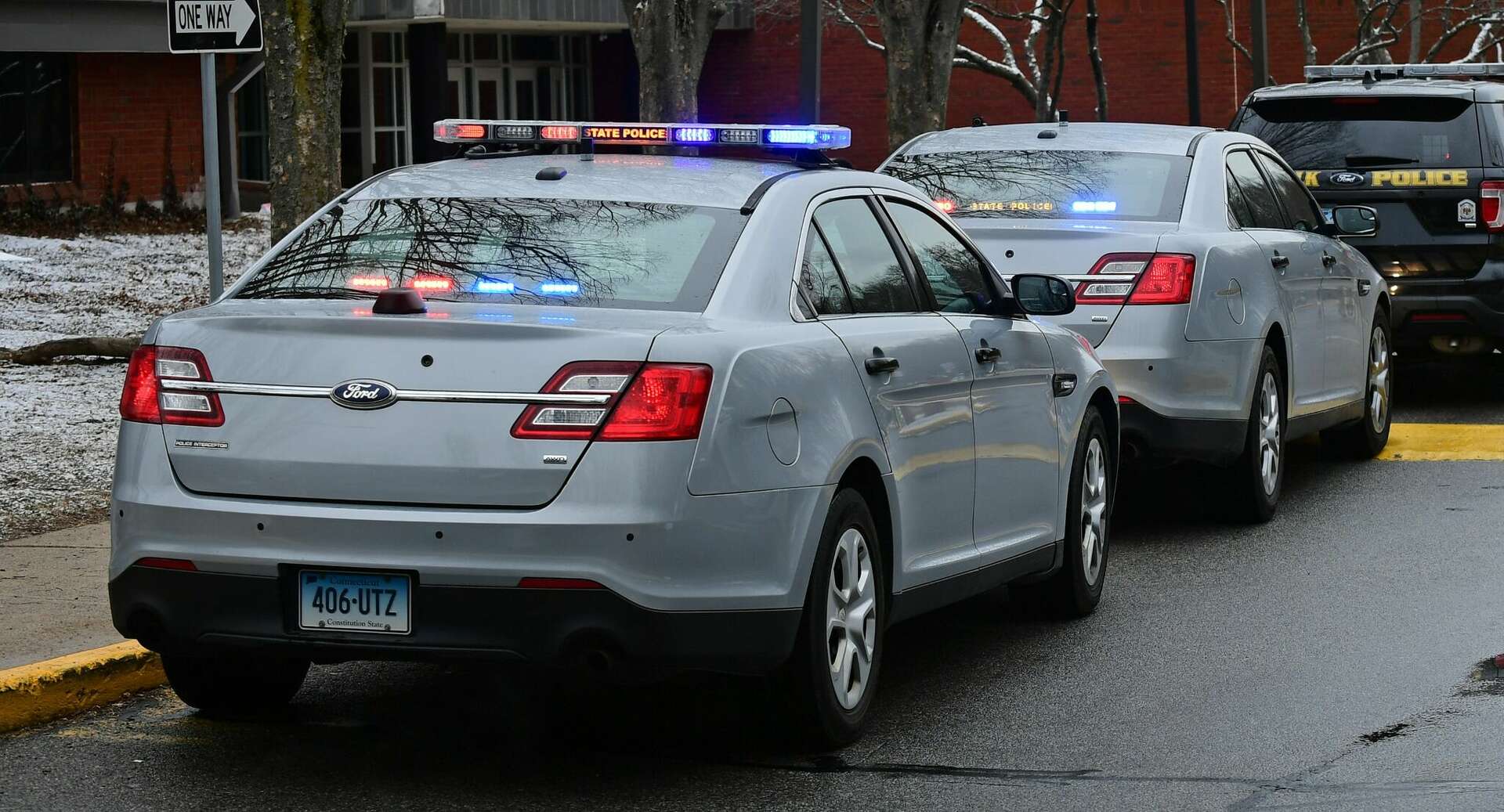 Are Connecticut State Police allowed to work with ICE?