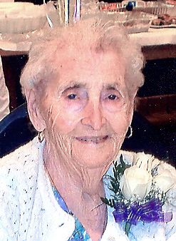 Angie Farrell's Instagram, Twitter & Facebook on IDCrawl