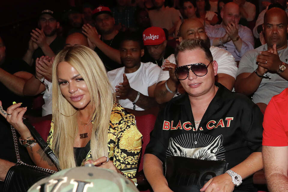 California pot entrepreneur apologizes for yelling racial slur