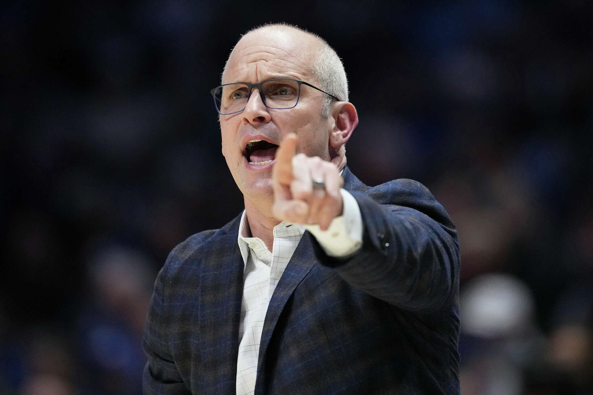 UConn men's basketball team set for showdown with Marquette