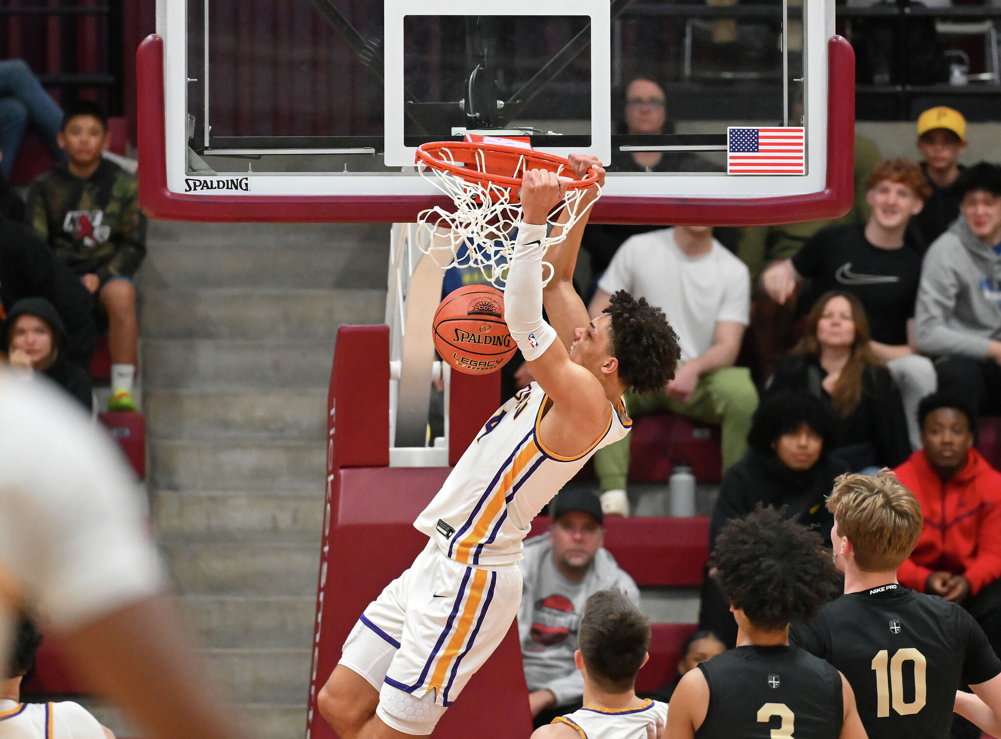 Why this ‘dunk city’ Riordan team might be the school’s best ever