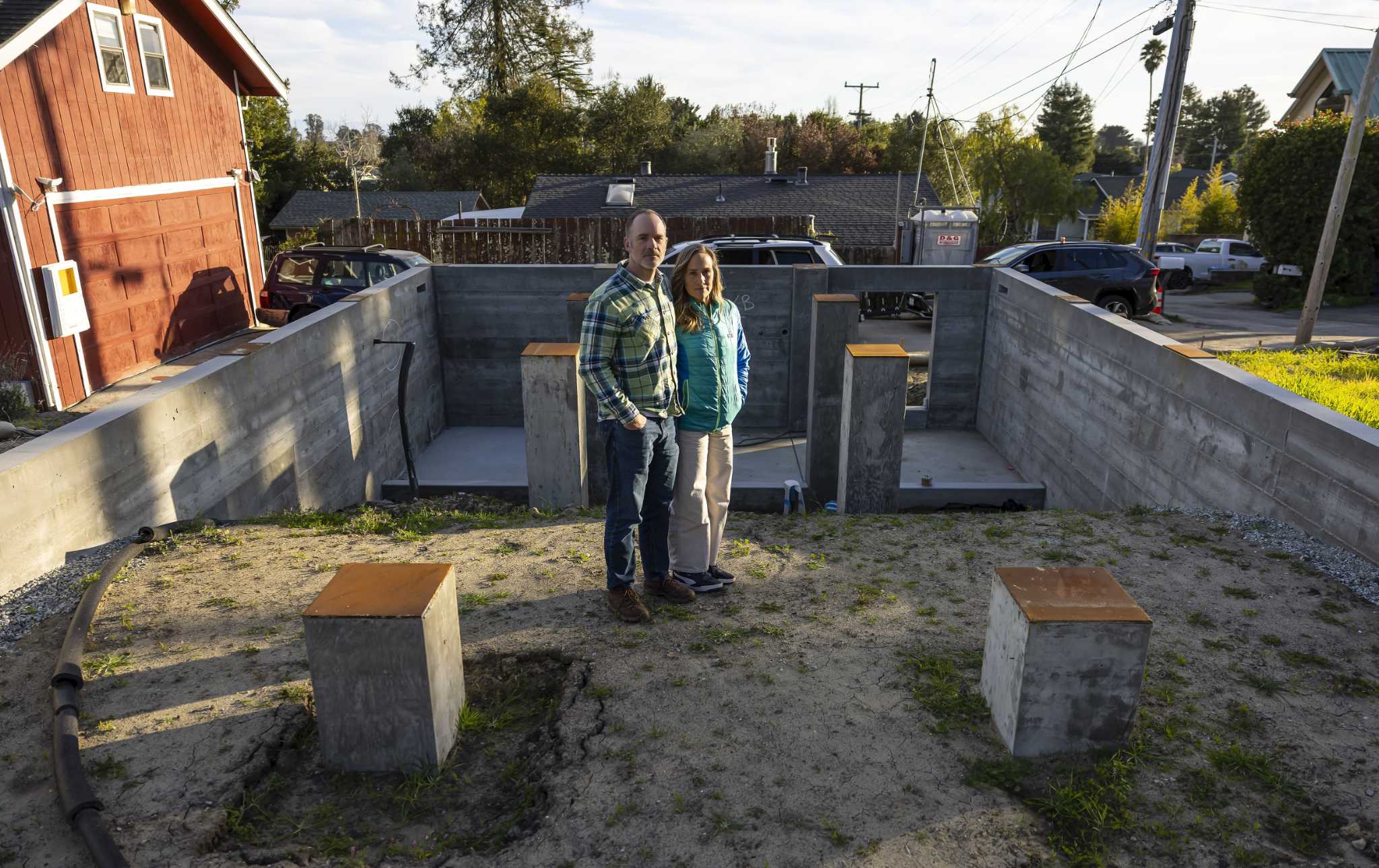 California duo spent $460K on modular home order. It hasn't arrived