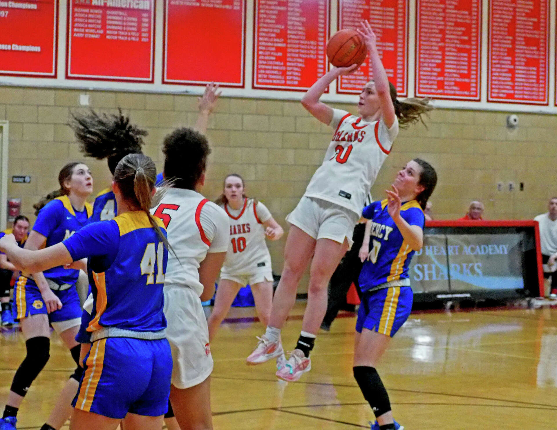 No. 3 Sacred Heart Academy girls basketball team rolls over Mercy